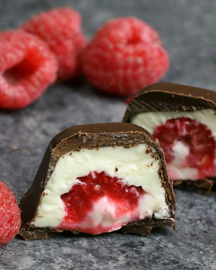Глазированные сырки с малиной